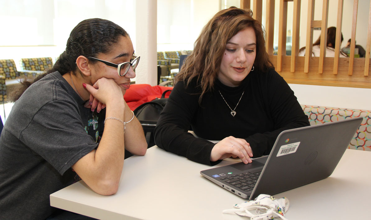 Full Circle | Holyoke Community College